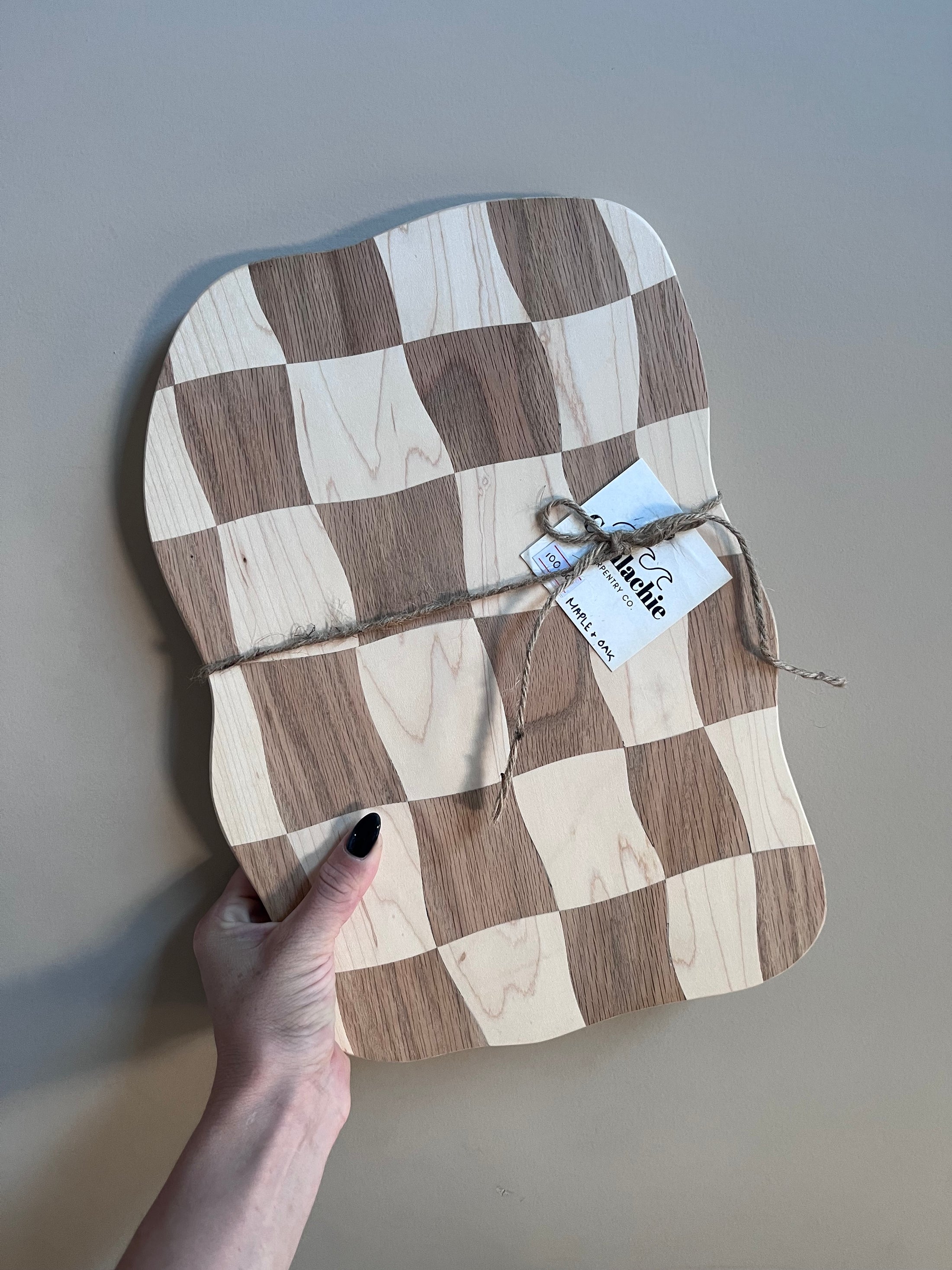Retro wavy checker cutting board – Camlachie Carpentry Company